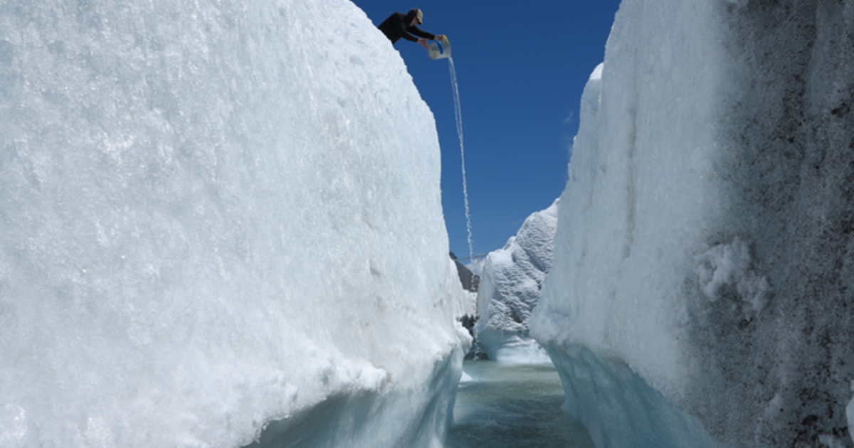 Glacier lake outburst floods and englacial water flow - a full- scale ...